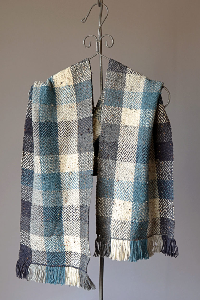 Weaving Wednesdays – Herringbone Sampler – Universal Yarn Creative Network