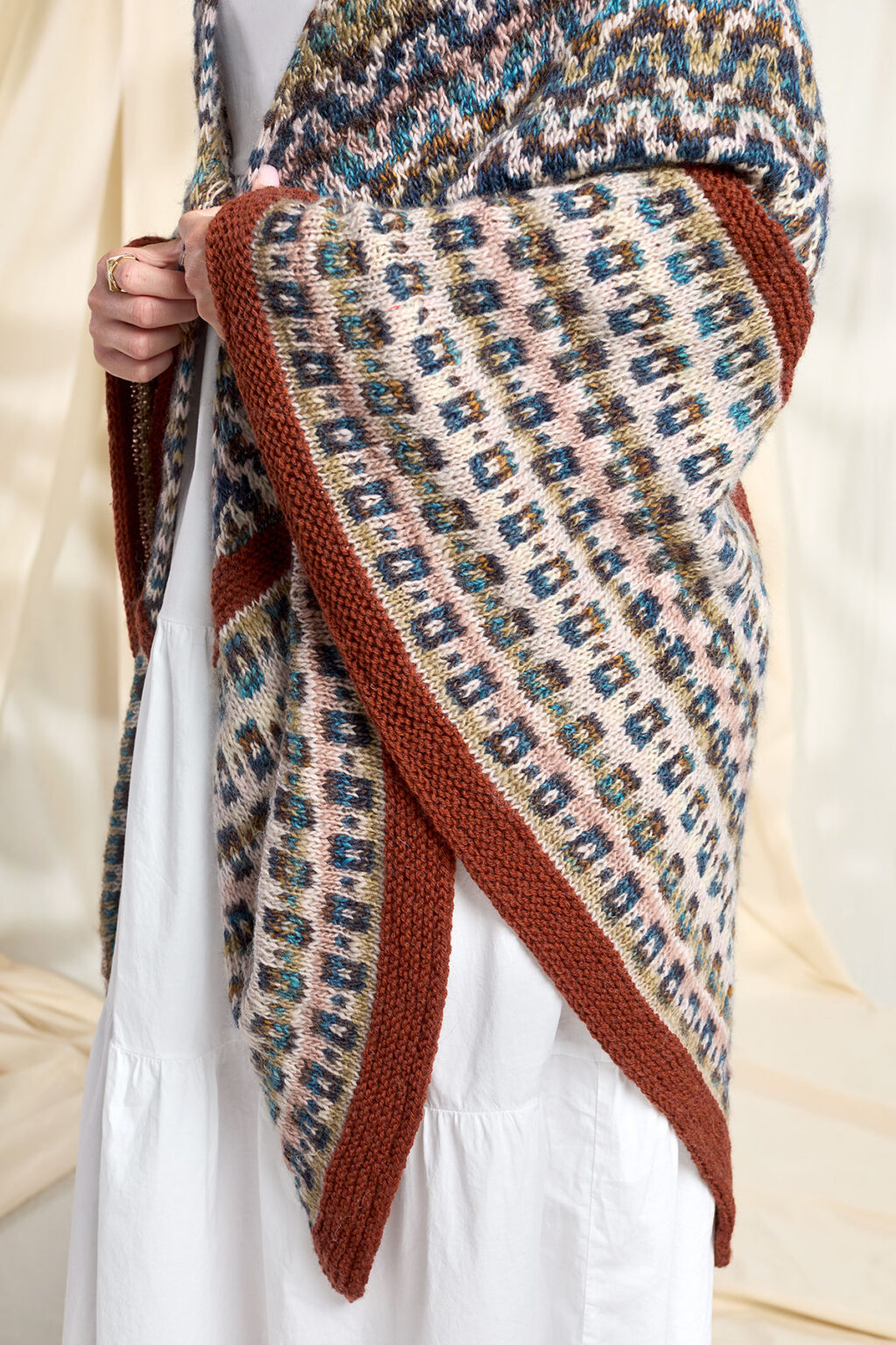 Free Pattern Friday – Byzantium DK Shawl – Universal Yarn Creative Network