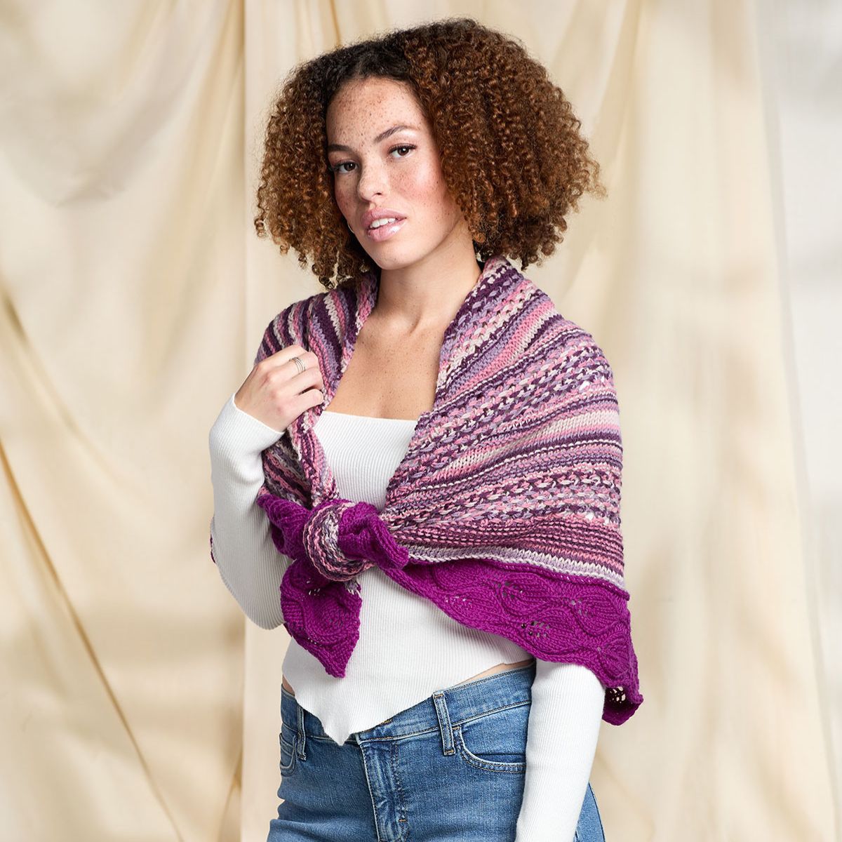 Shawl – Universal Yarn Creative Network